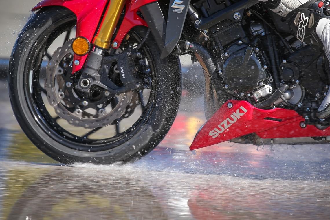 Michelin Road 5 Front Motorcycle Tire| Santa Clara Cycle